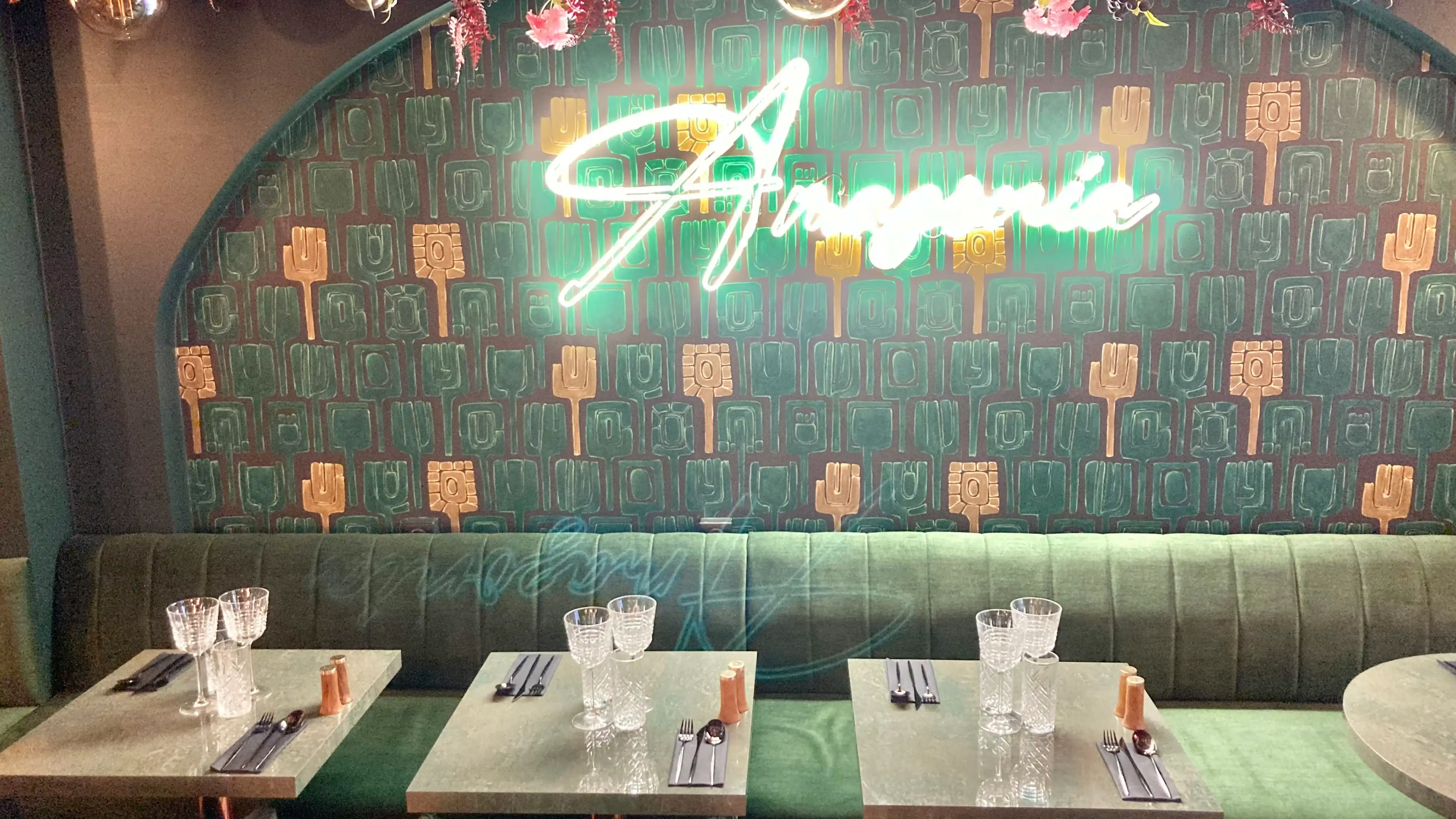 Amazonia Paris Restaurant: Info, Menu & Reservations
